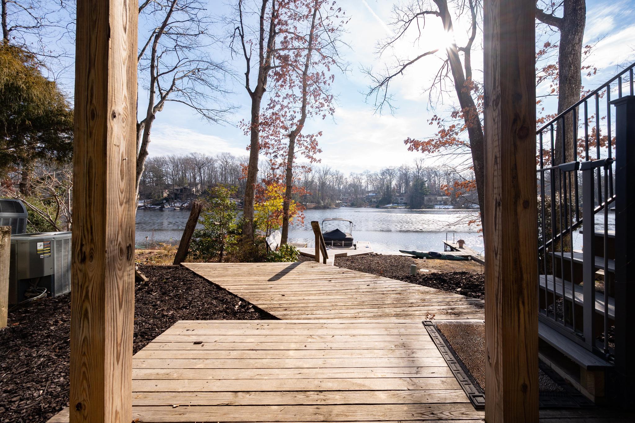 Lake Anne Village, Reston VA