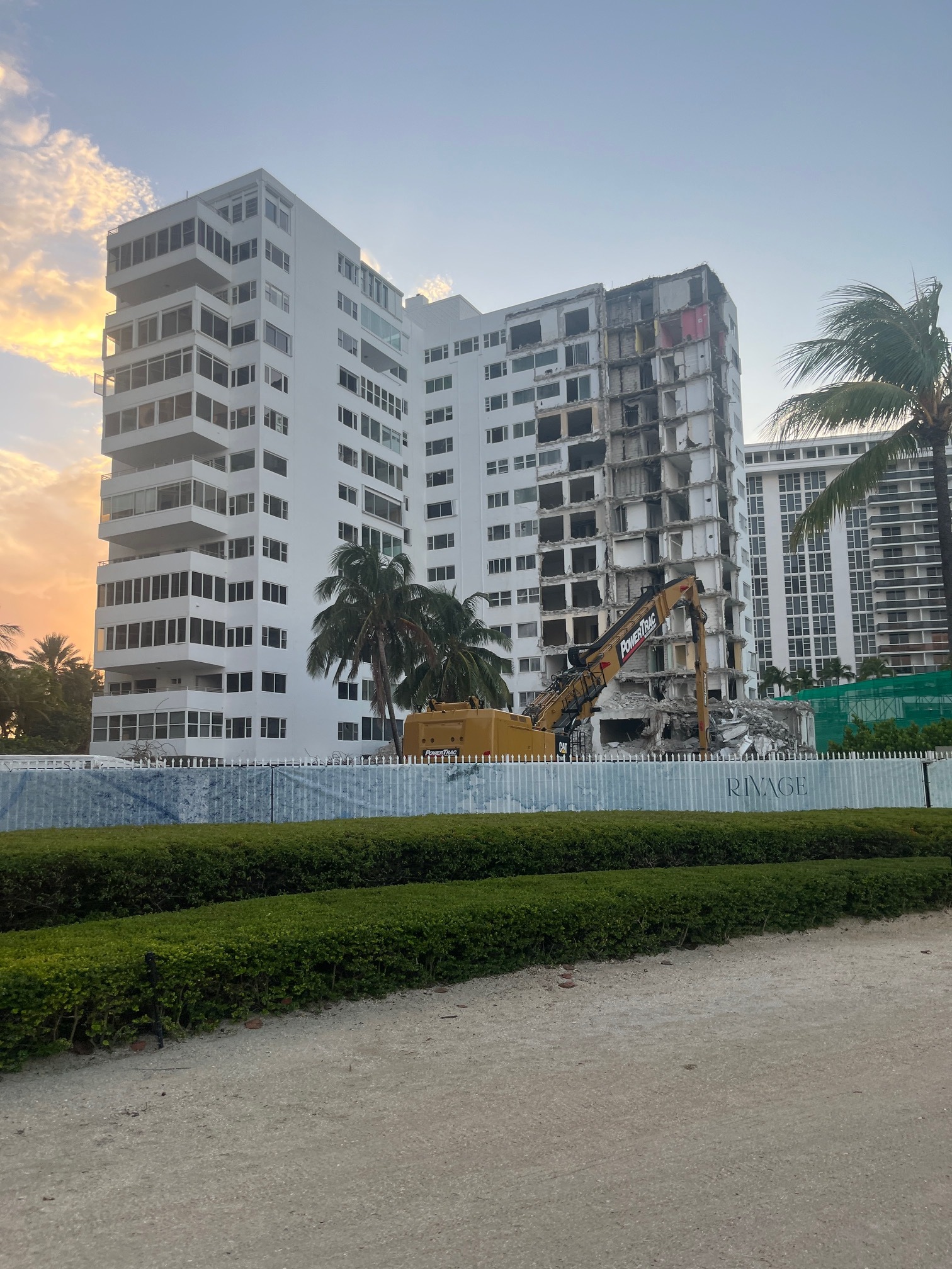 Rivage Bal Harbour - Modern Luxury Living with Ocean Views