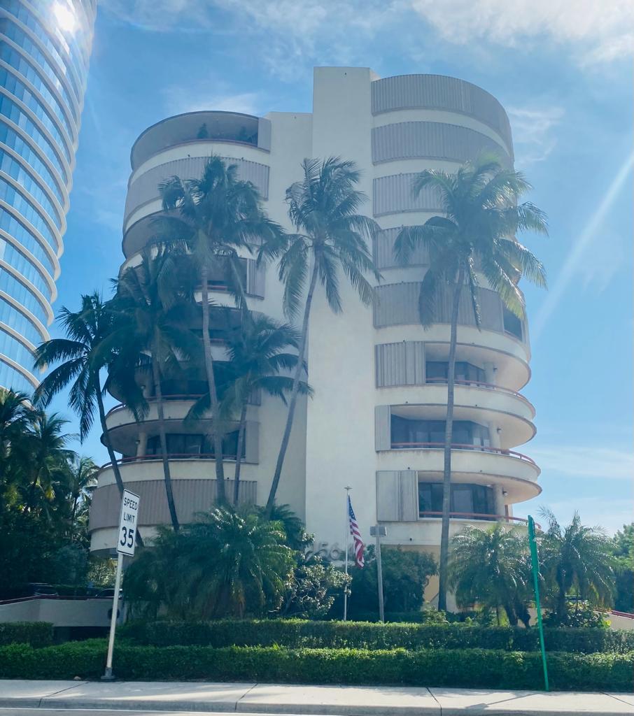 Tropicana Condo, Sunny Isles Beach: A Morris Lapidus Architectural ...